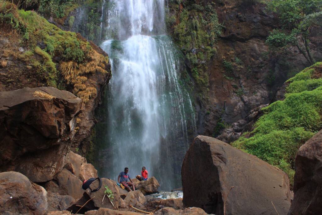 The Unique Uganda's Most Beautiful Waterfalls, - Amazing and Powerful ...